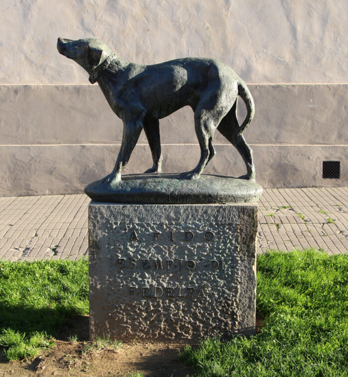 Fido: The Italian Dog Who Showed the World True Loyalty - WoofTroop